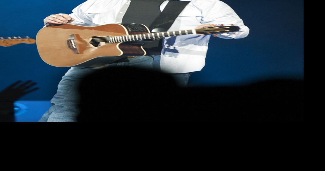 Want to get a ticket to see Garth? No more Lincoln shows will be added