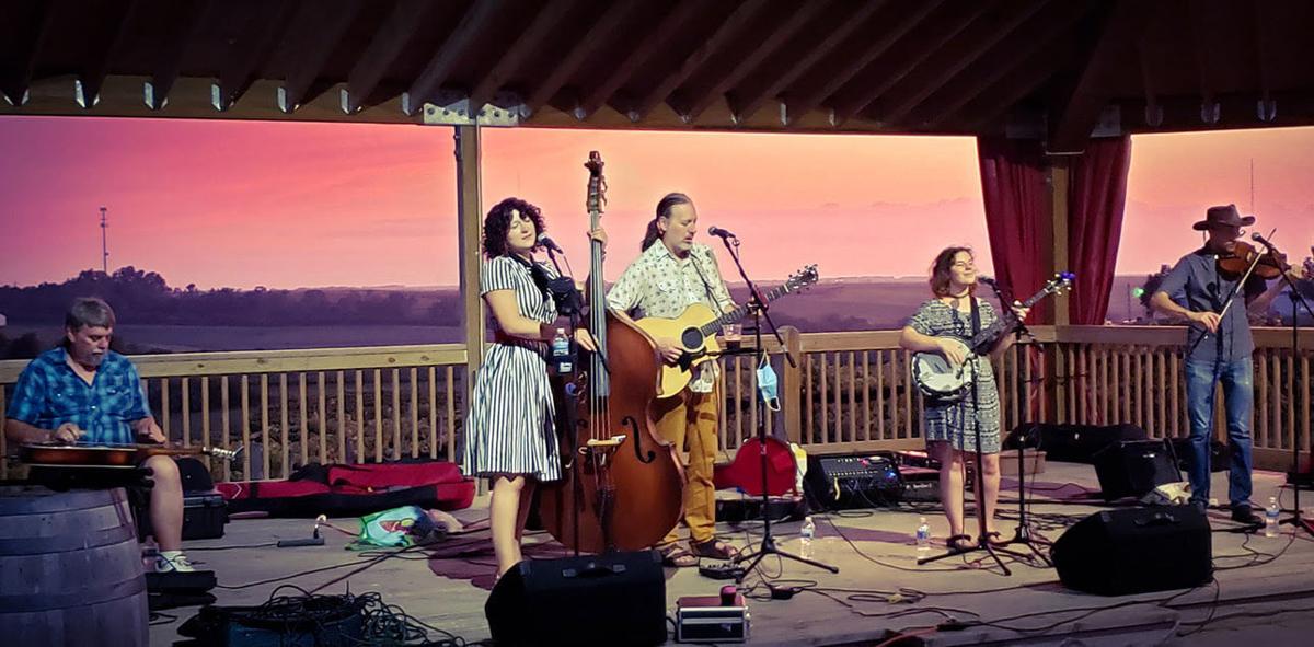 Midnight Wanderers to perform Wednesday