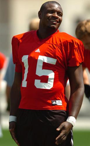 Report: Ex-Huskers received benefits from shady stockbroker