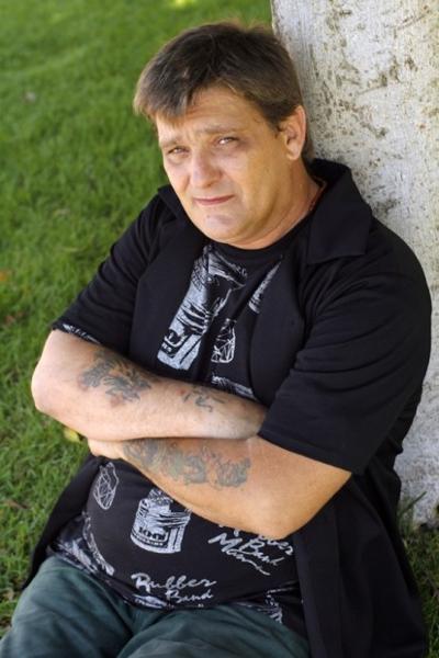 Judge rejects exhuming country singer for DNA test