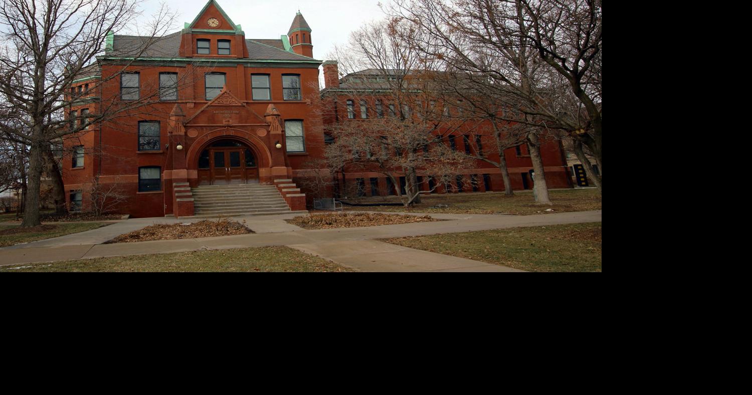 UNL's Architecture Hall forced to close after pipe bursts