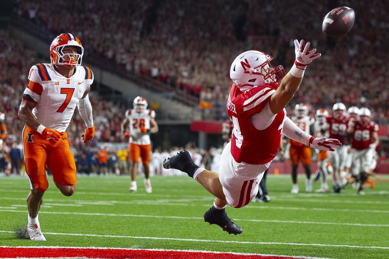 Cornfield of dreams: UNL senior sells handmade corn gloves to Husker fans
