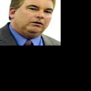 Seward reinstates police chief