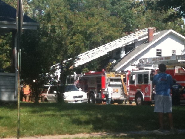 Couple unharmed by Lincoln house fire