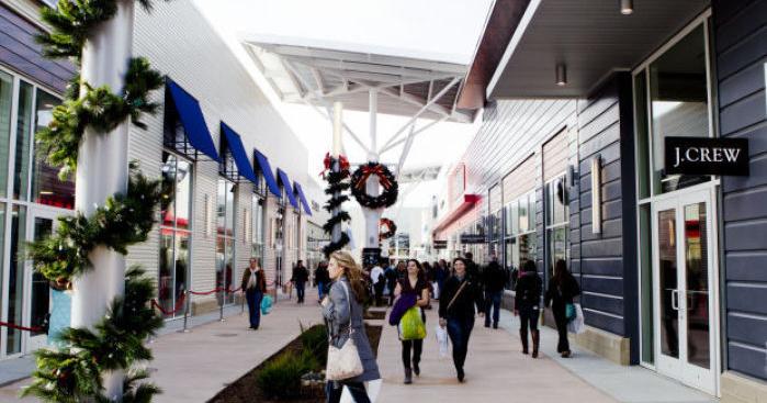 New Nebraska Crossing outlet mall exceeding expectations