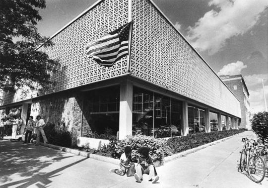 Photos: Bennett Martin Library