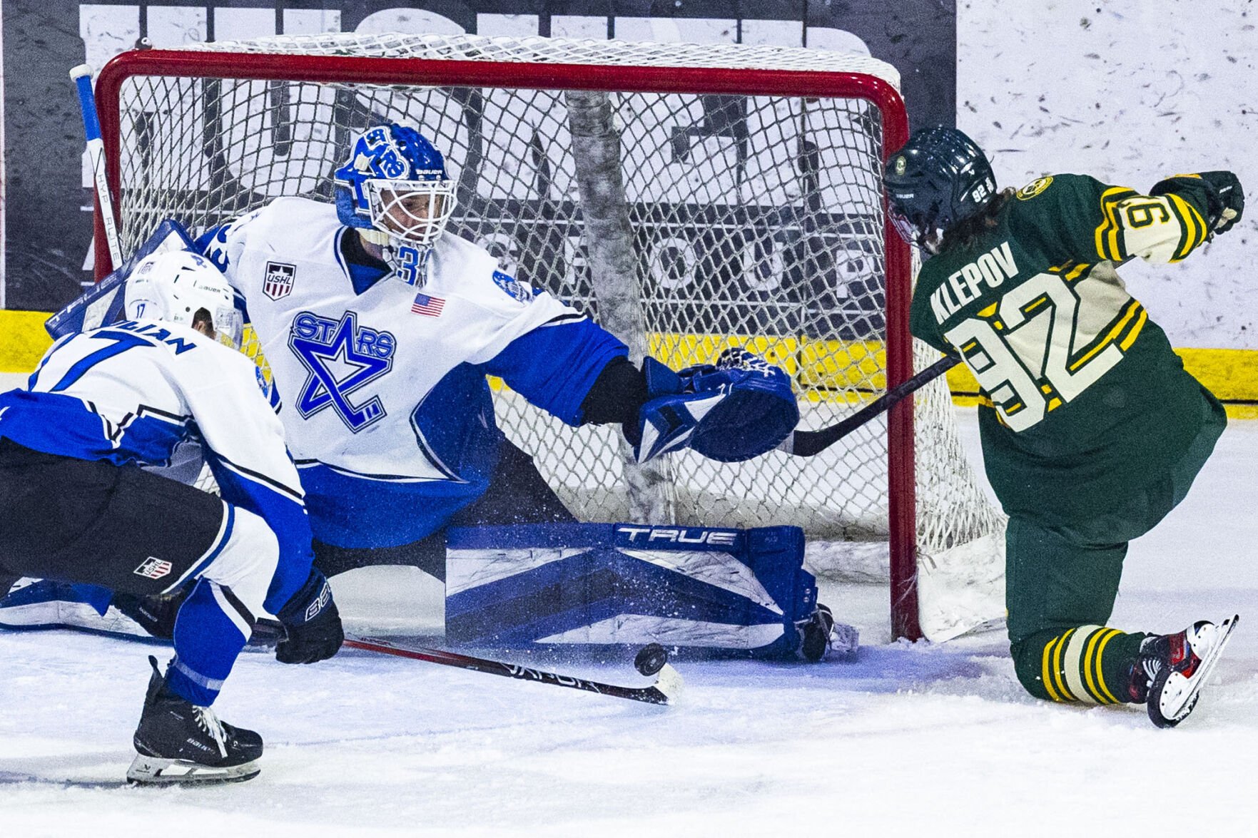 Janz hits game-winning goal to cap the Lincoln Stars' rally in playoff ...