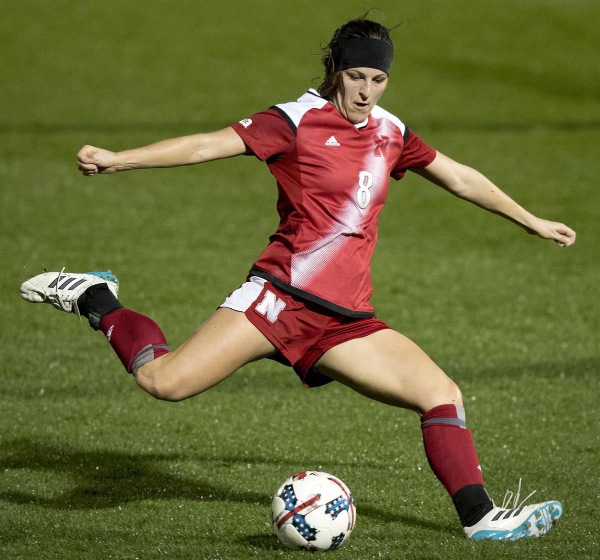 Hanson rebounds to make Terps pay | Soccer | journalstar.com