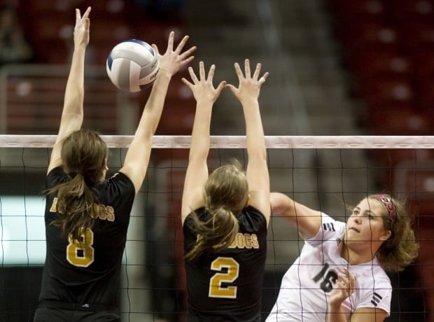 State volleyball: Omaha Burke sweeps Lincoln Northeast in semifinals