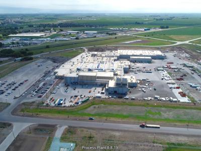 Employee at Lincoln Premium Poultry plant in Fremont dies of COVID-19 ...