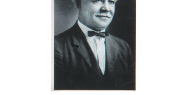 McKee: George Flippin, physician and football hero