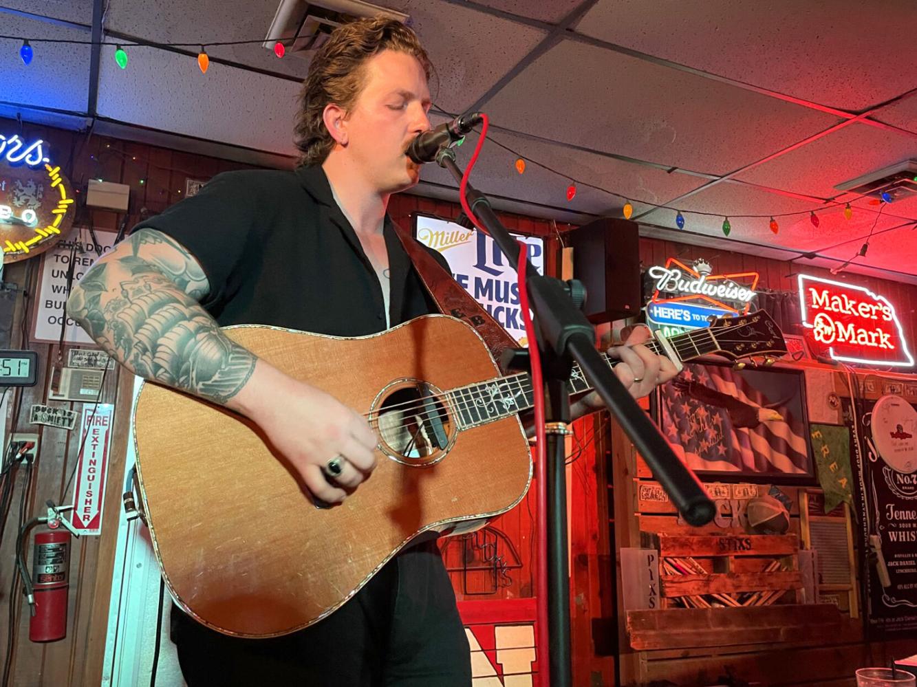 Country singer Evan Bartels returns to Nebraska roots