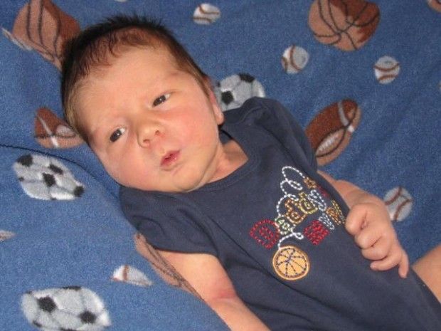 Special delivery for family of newspaper carriers