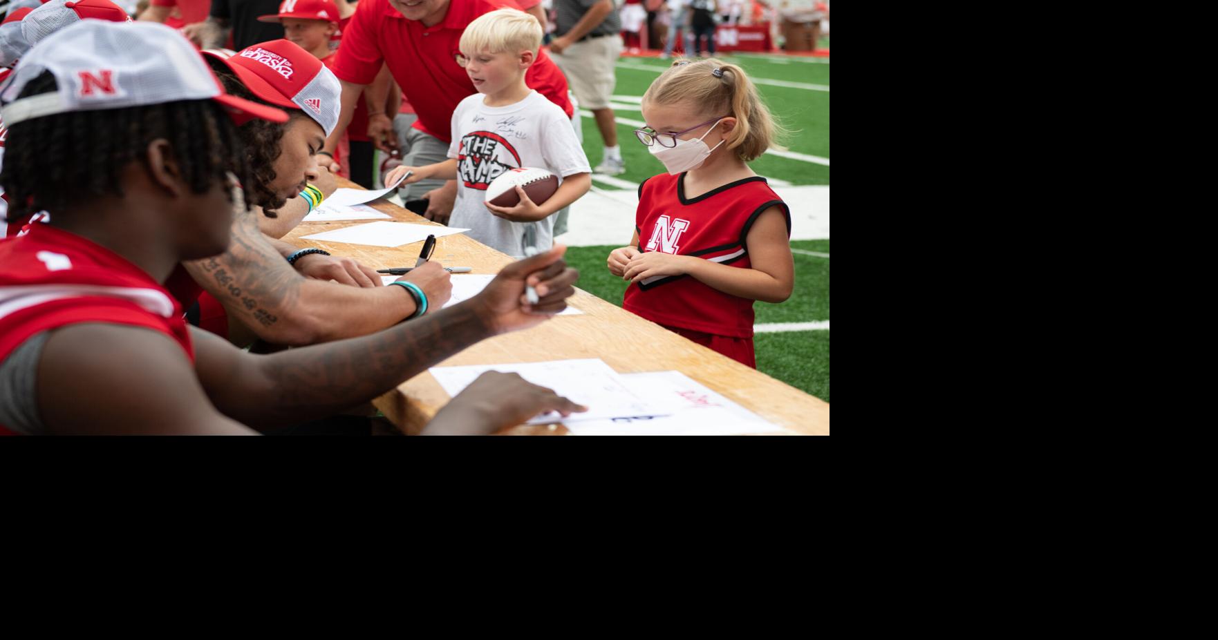‘The kids really enjoy it': Young Husker fans relish chance to meet ...