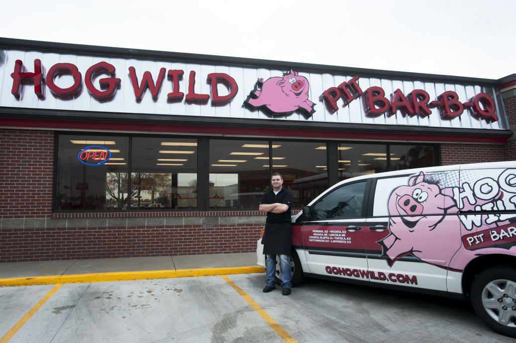 Review: Diners will go Hog Wild for ribs and more | Dining ...