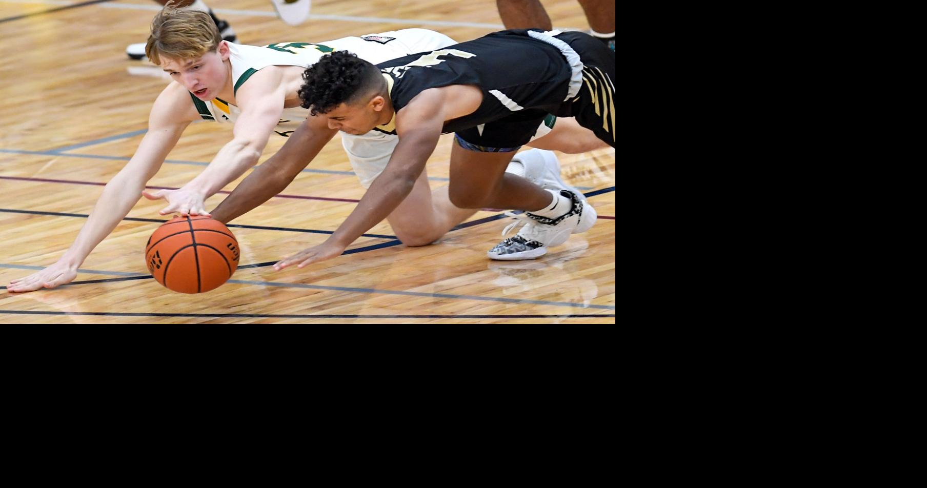 Holiday basketball tournament scores and schedules