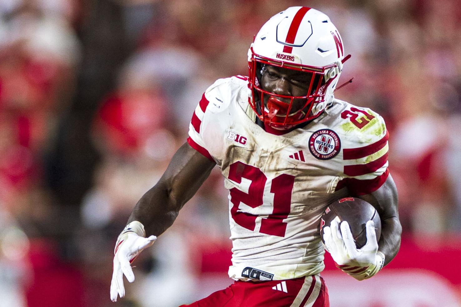 Nebraska football defeats Cincinnati 20-17 in season opener