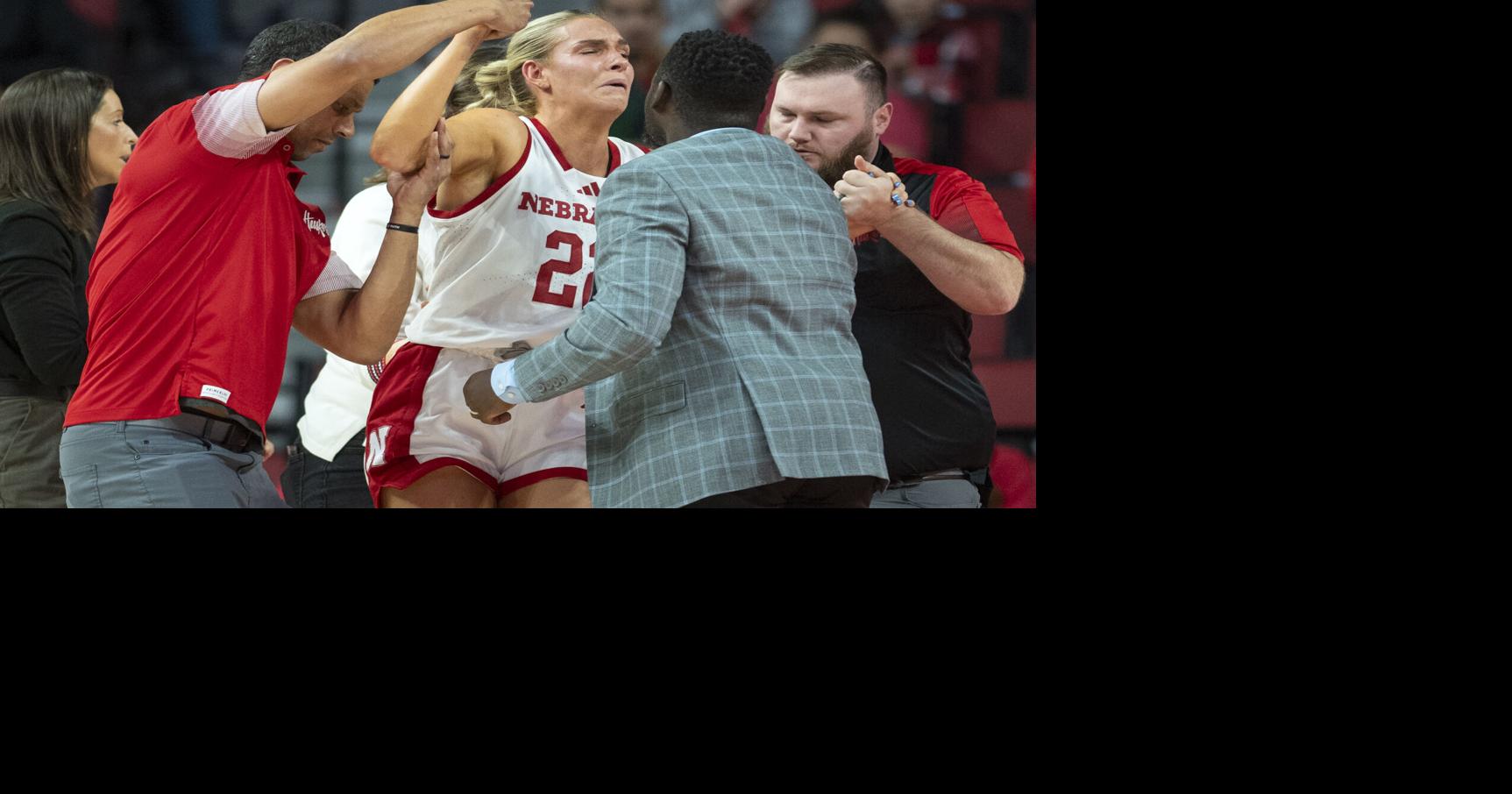 Nebraska's Natalie Potts suffers apparent knee injury