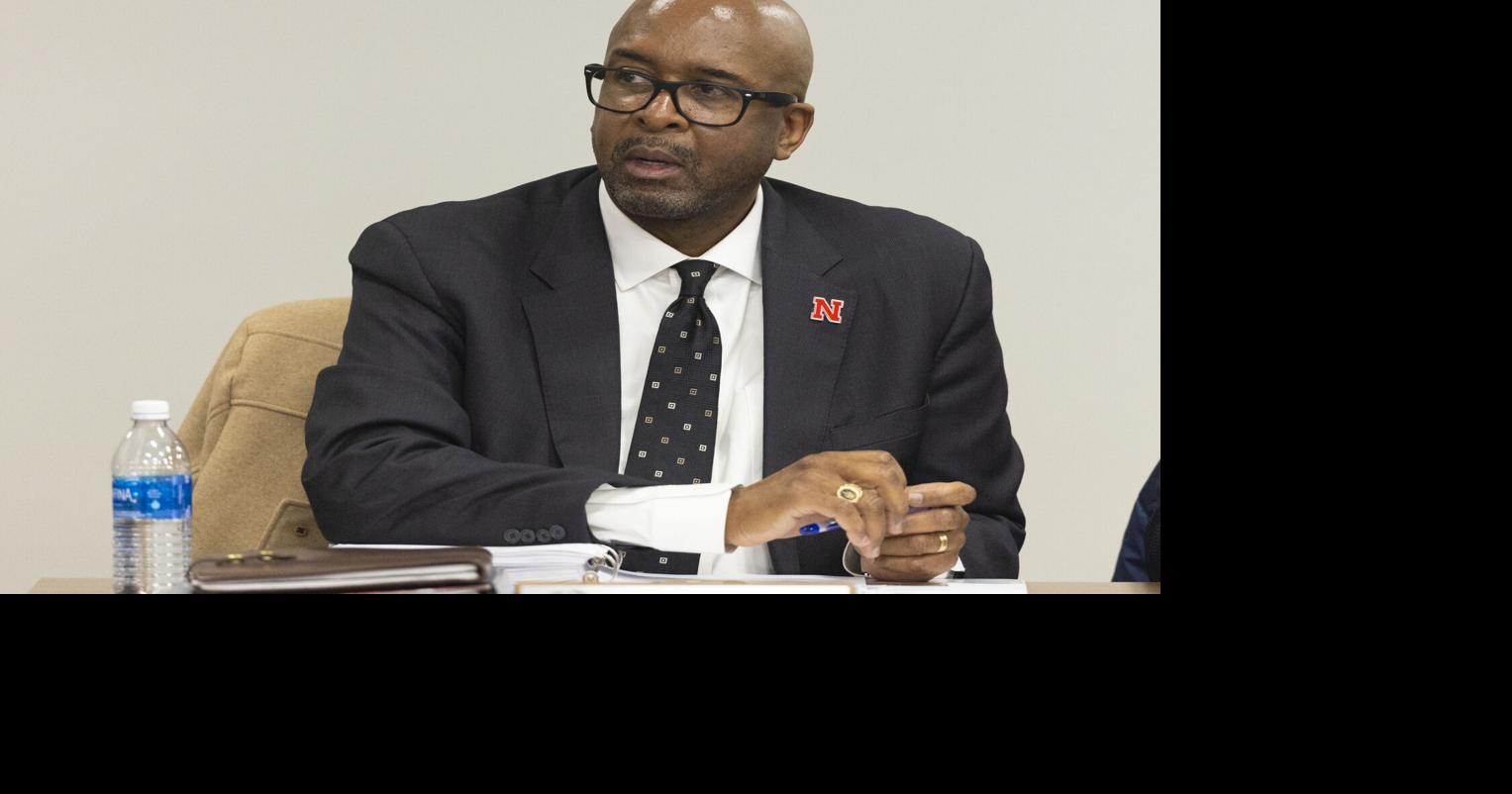 UNL chancellor Rodney Bennett to step down Jan. 12