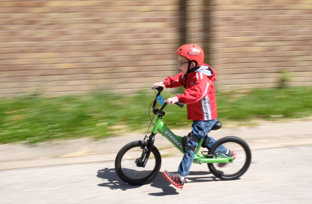 Lincoln Shooting Stars practice for Strider Cup on their brand new bikes