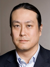 Chinese speaker troubled by Internet clash