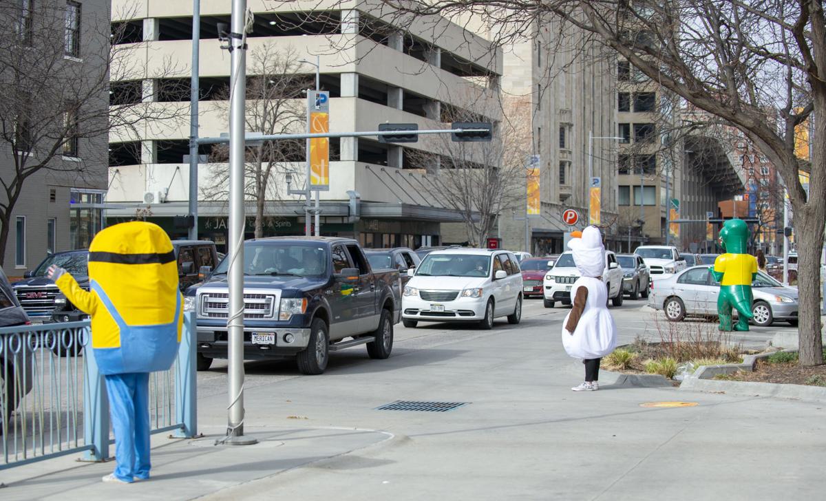 Children's Museum drive-thru parade draws hundreds to downtown Lincoln