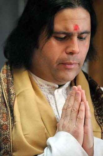 Hindu convert a spiritual teacher at temple in Omaha