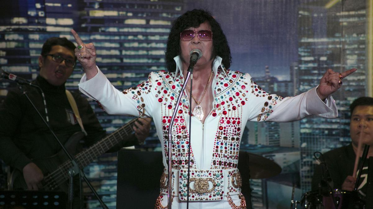 Elvis impersonators reflect on The King's legacy 40 years after his death