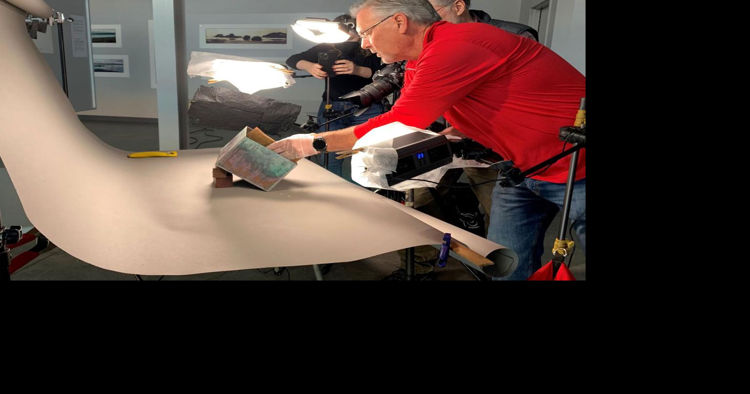 Here's what contractors pulled from 93-year-old time capsule at Lincoln ...