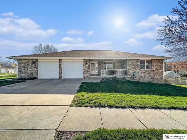 4 Bedroom Home in Lincoln - $400,000