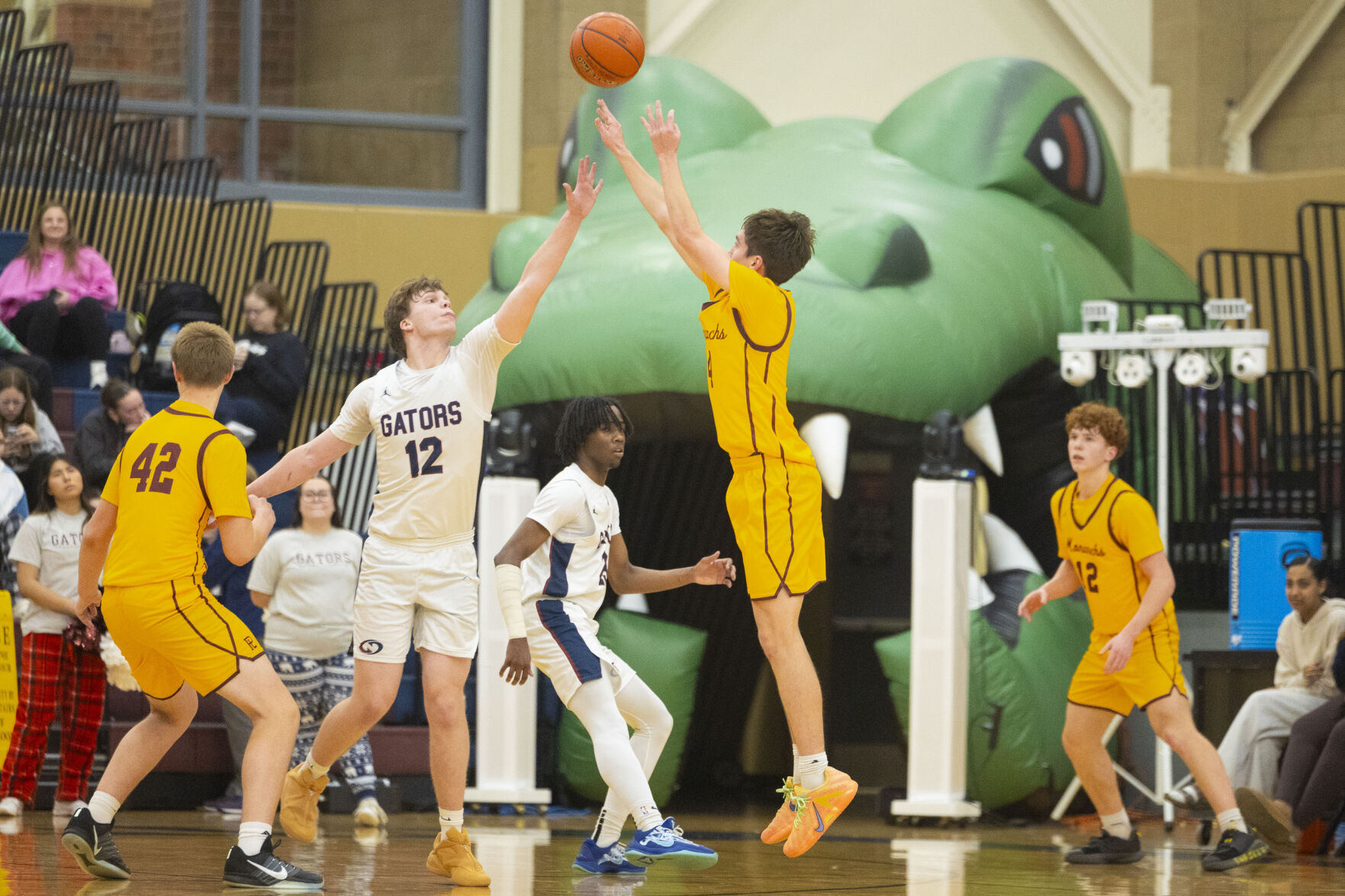 Technical foul sparks No. 4 North Star as Gators fend off No. 7 ...