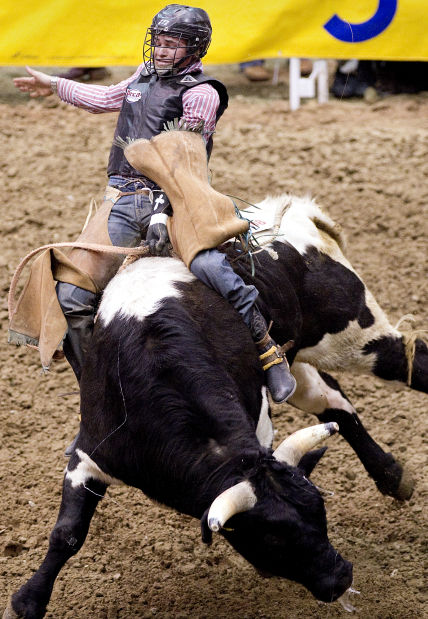 Photos: PRCA XTreme Bull Riding, 1.23.14 | Sports photo galleries ...