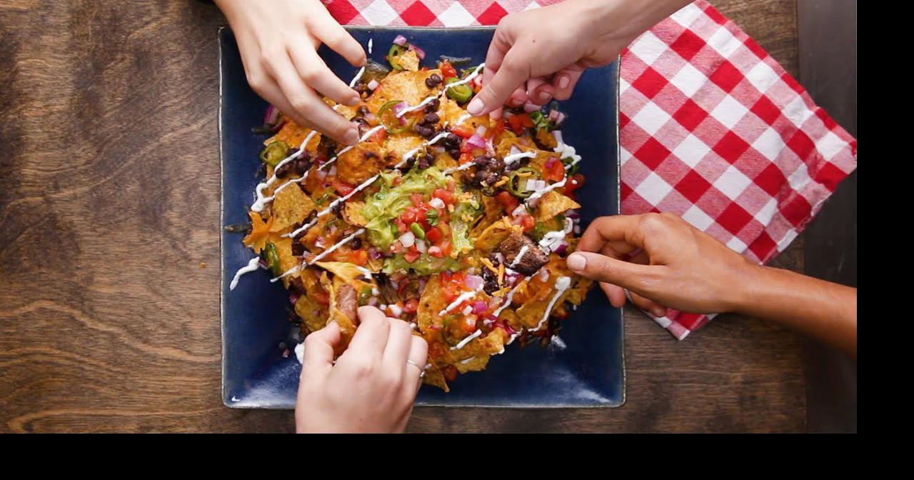 Giant Steak Nacho Party Ring