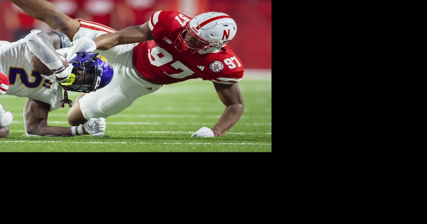 Nebraska defensive lineman Keona Davis to return to Huskers