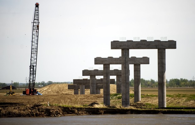 Rulo bridge on track for fall opening