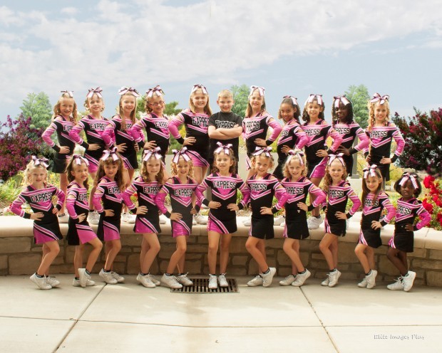 Mini Team from Cheer & Dance Express goes undefeated