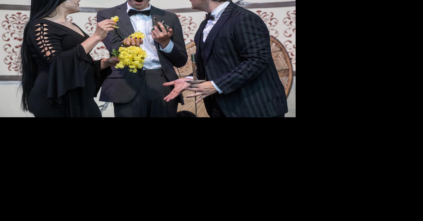 North Star senior brings new life to Lurch, 'The Addams Family' butler