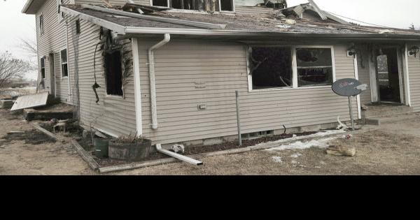 Fire causes extensive damage to rural Murdock home