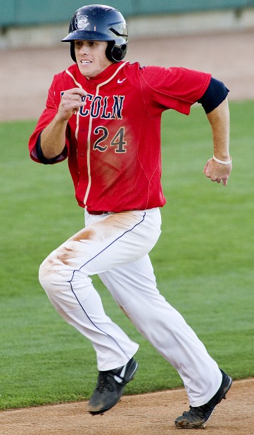 Saltdogs pull out dramatic win