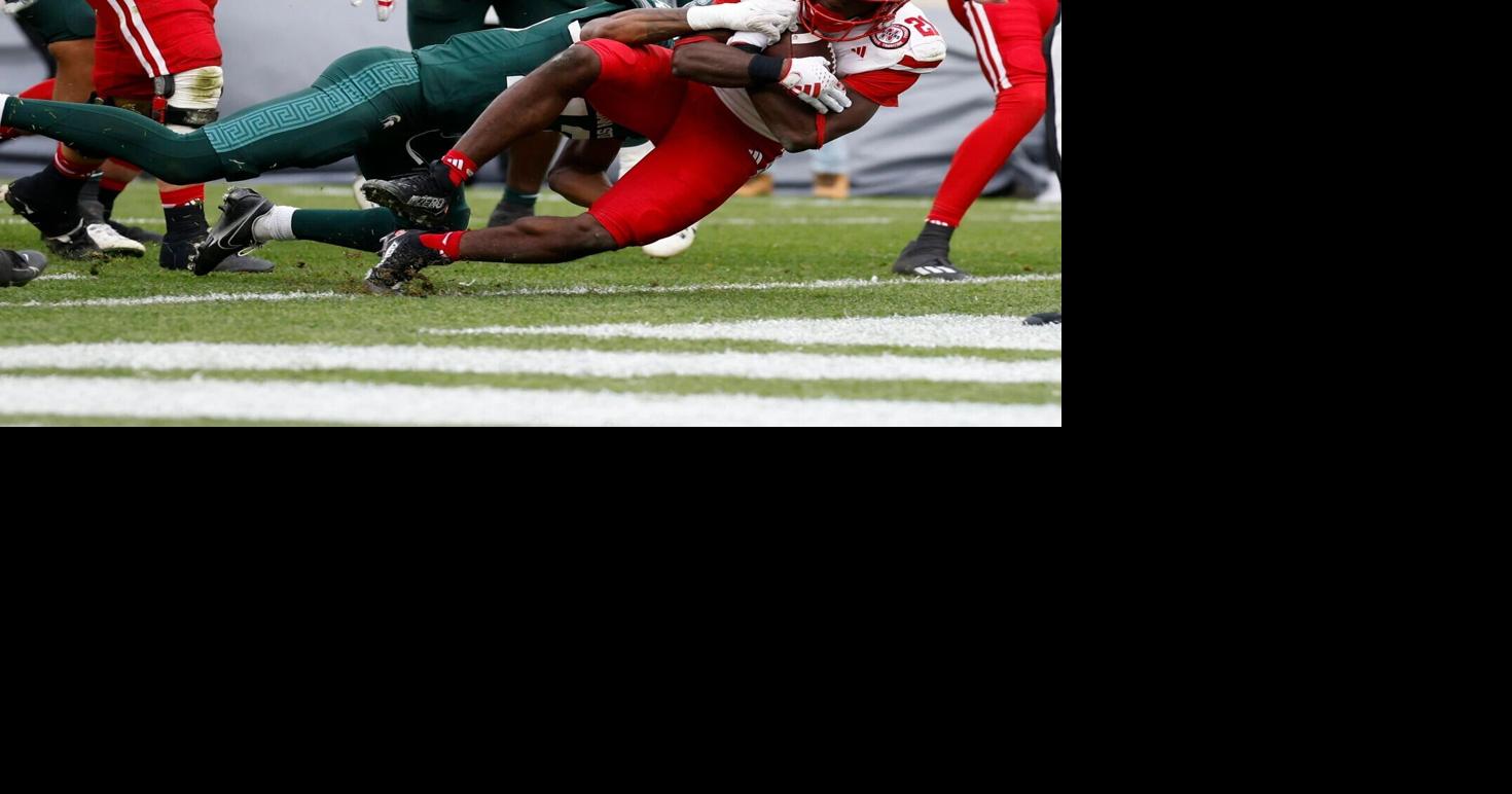 Betting line: Nebraska football expected to roll past Michigan State