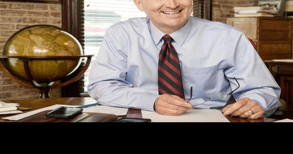 Ricketts begins building governorship