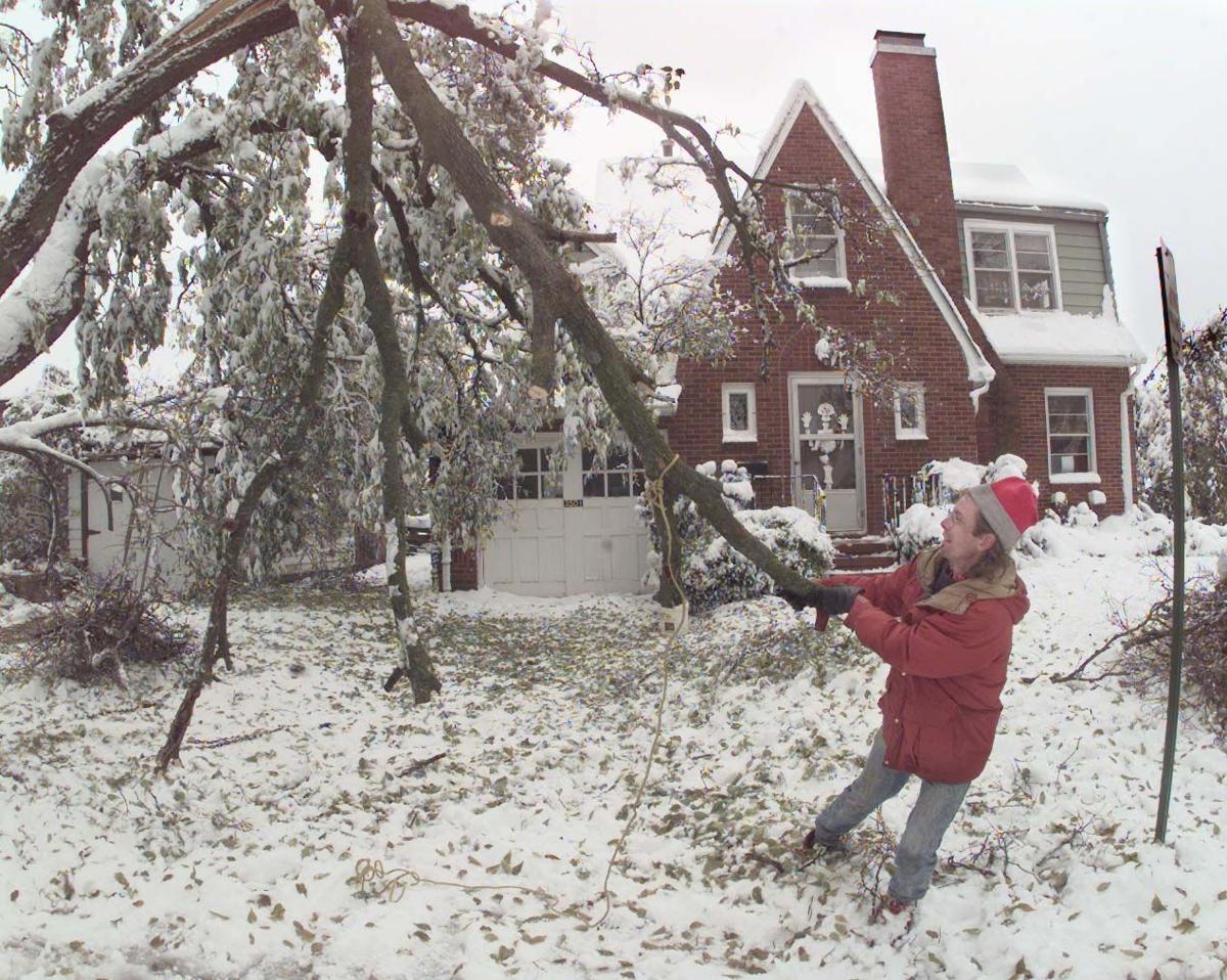 This date in history in Lincoln: The October 1997 snowstorm