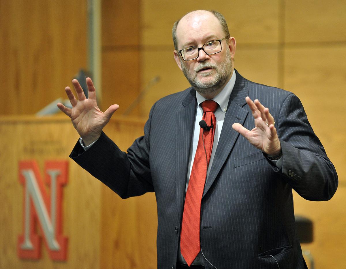 Chancellor finalist stresses leadership role of flagship campus ...