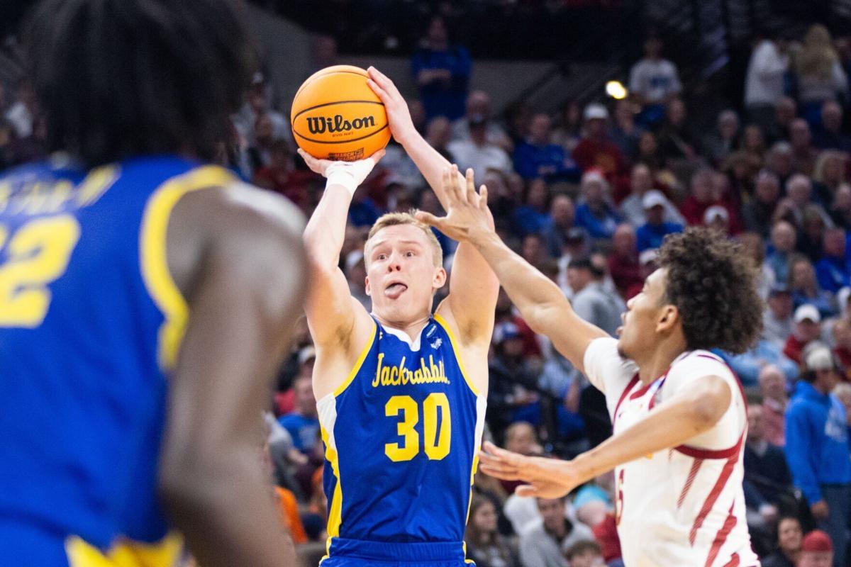 Lincoln native Charlie Easley enjoys full-circle moment at NCAA ...