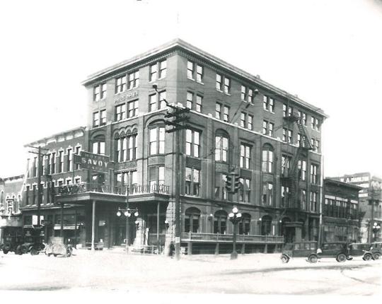 PhotoFiles: Early Lincoln hotels and motels