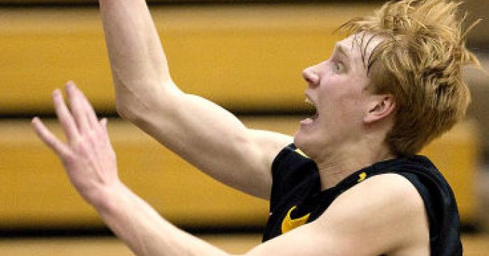 Prep boys basketball: Voss, Hahn lead Fremont past Northeast