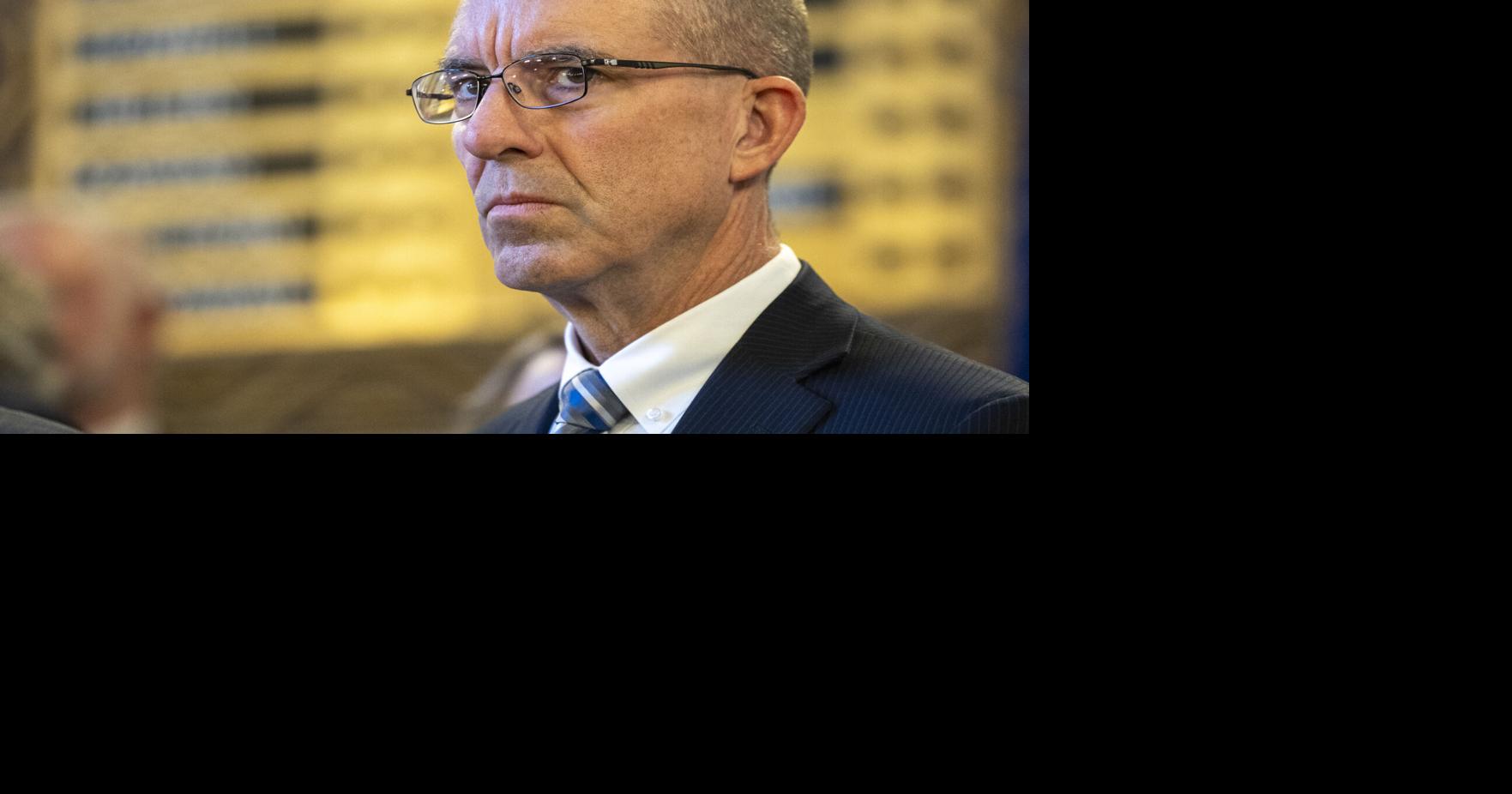 Nebraska senators approve controversial pick for HHS chief