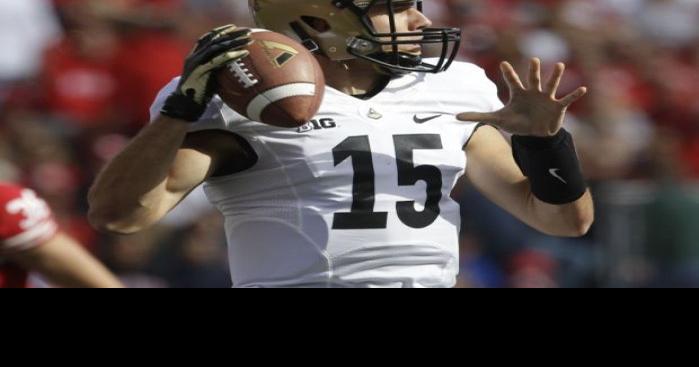 Big Ten notebook: Purdue quarterback makes unselfish move