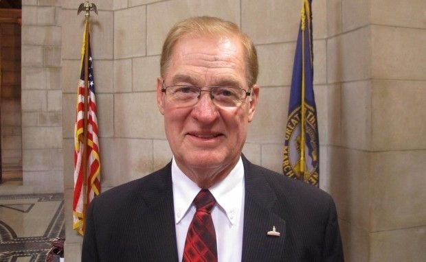 Sen. Tom Carlson enters governor race