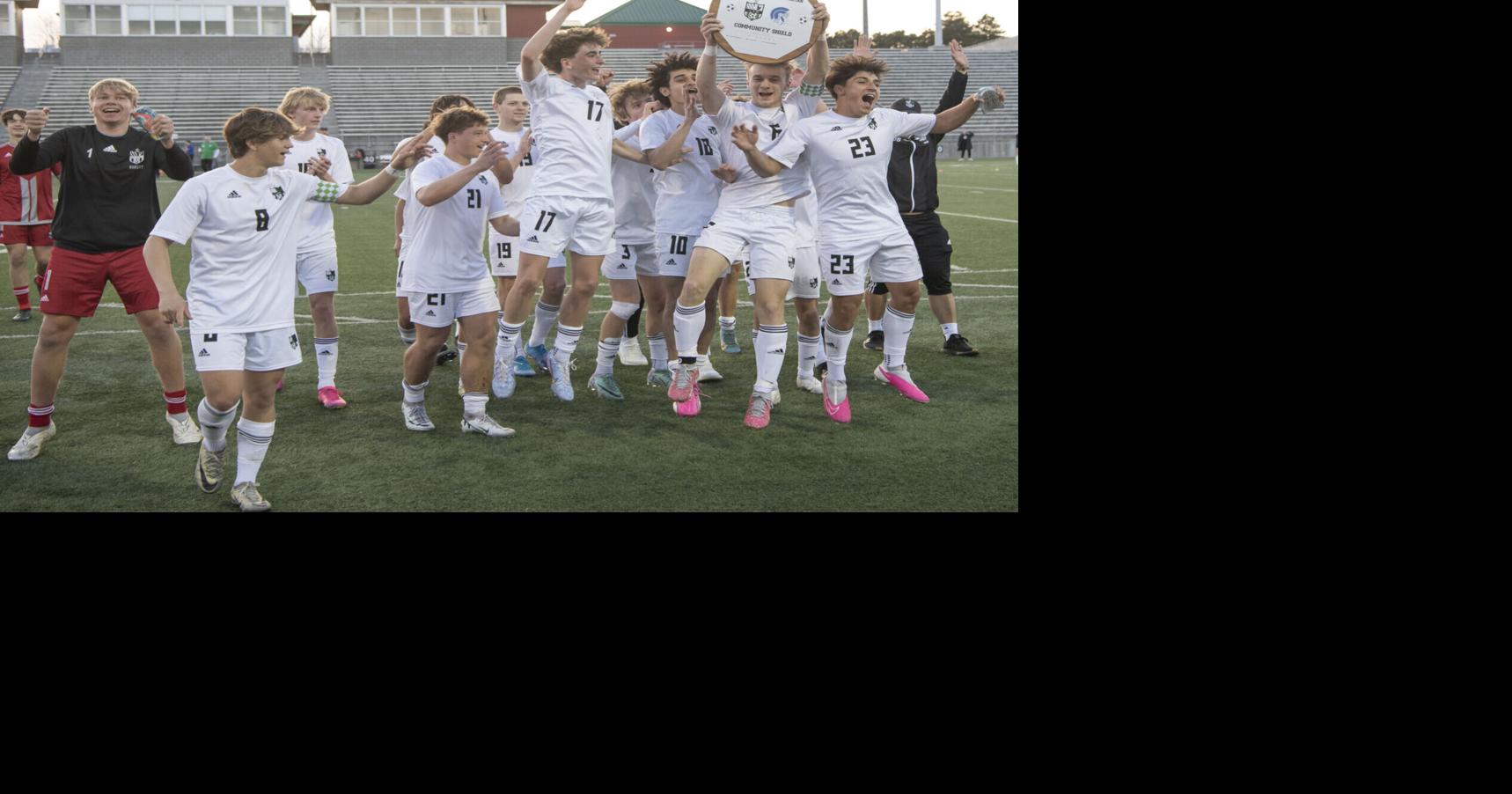 Lincoln Southwest soccer teams stay undefeated, take down Lincoln East